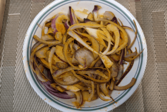 Seeni Sambol Recipe (Sri Lankan) - EASY PEASY CURRY
